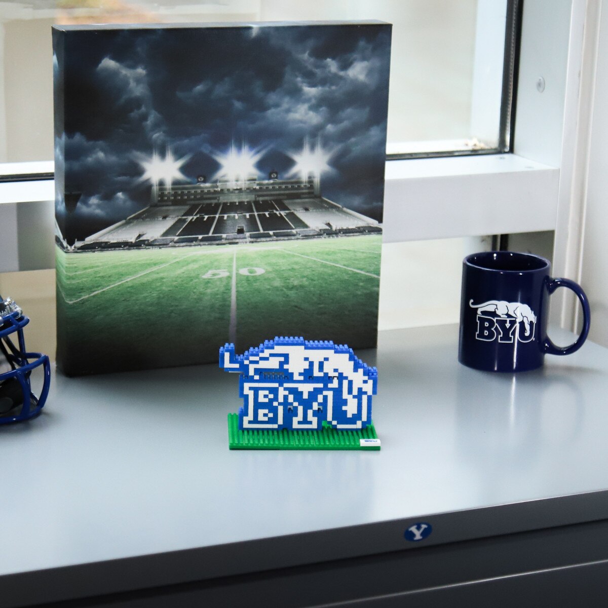 Mini-Brick Retro Cougar Over BYU Logo - BRXLZ